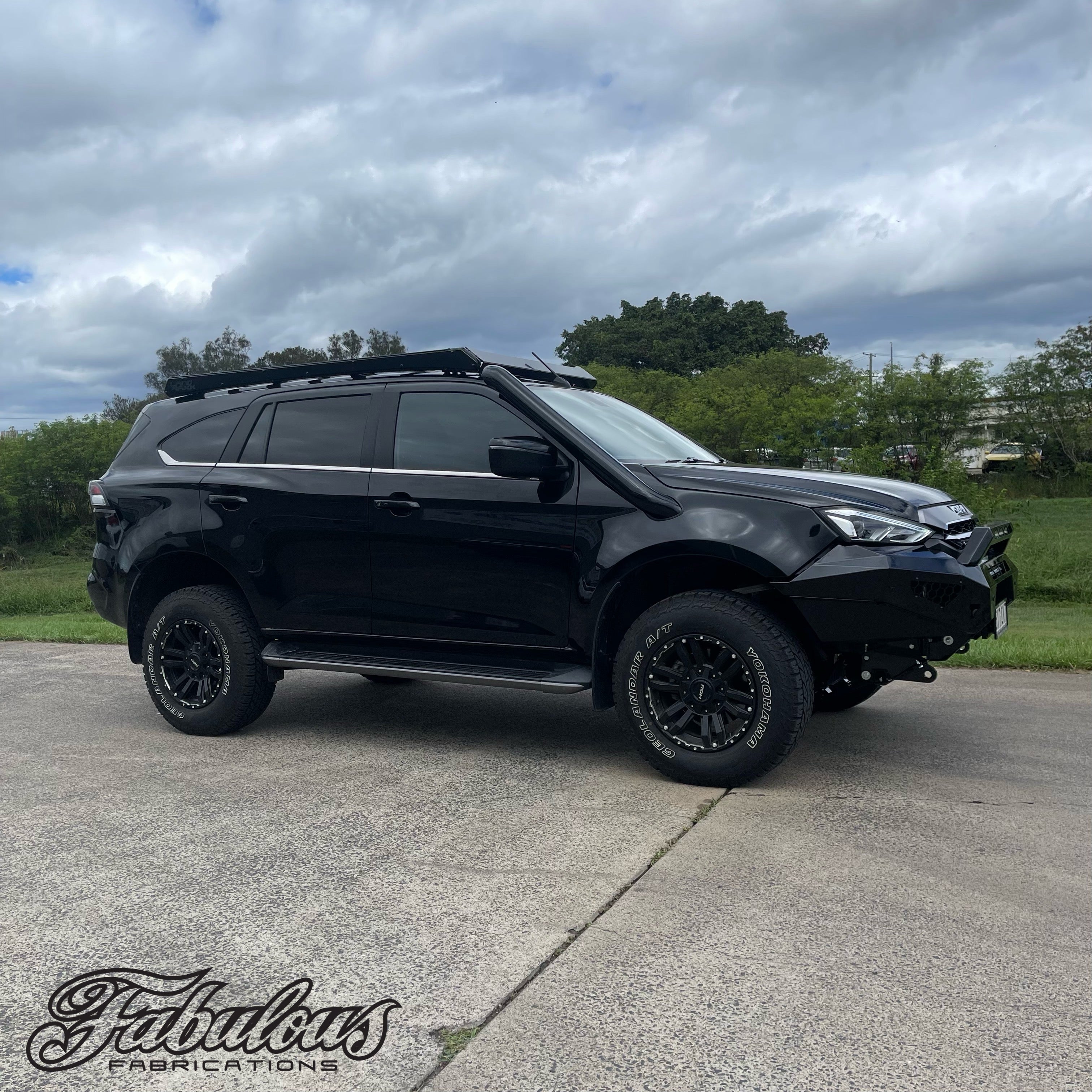 Isuzu MUX 2020 Onwards Stainless Snorkel and Alloy Pod Filter Airbox K ...